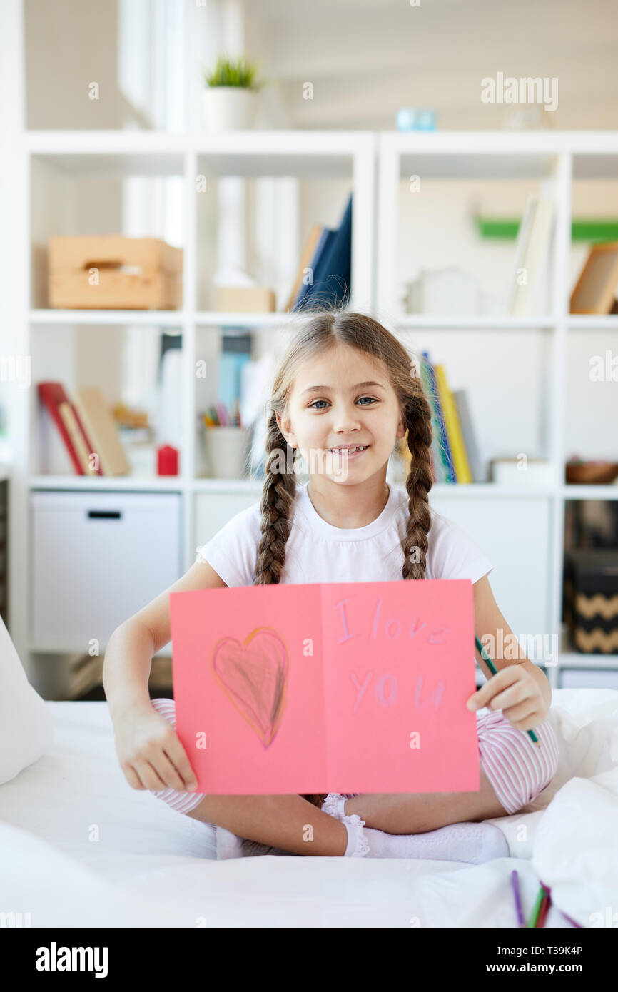 Child making bed hi-res stock photography and images - Alamy