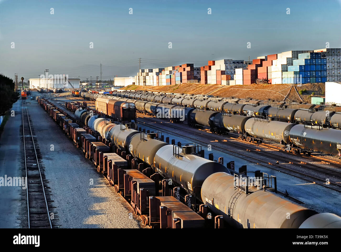 Port of los angeles rail yard hi-res stock photography and images - Alamy