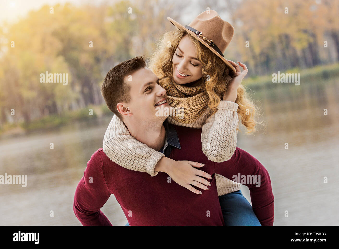 Man carrying girlfriend on shoulders hi-res stock photography and ...