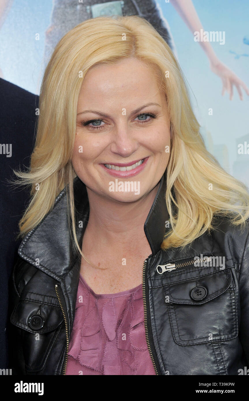 Amy Poehler - Monsters Vs Aliens Premiere at the Gibson Amphitheatre at ...