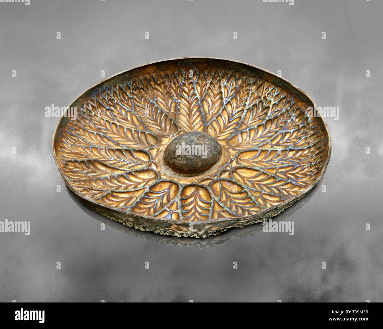 Etruscan wine bowl hi-res stock photography and images - Alamy