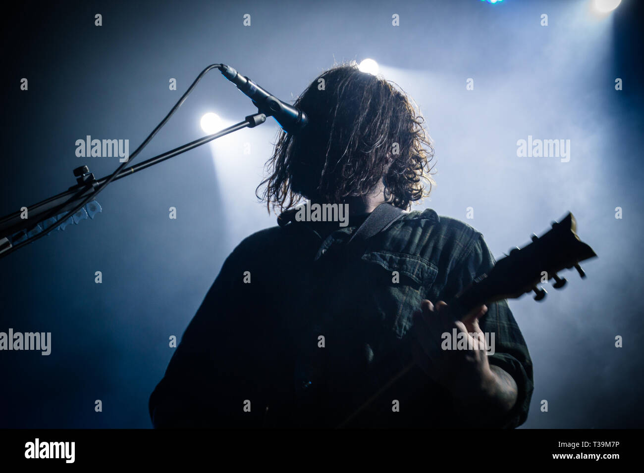 Seether hi-res stock photography and images - Alamy