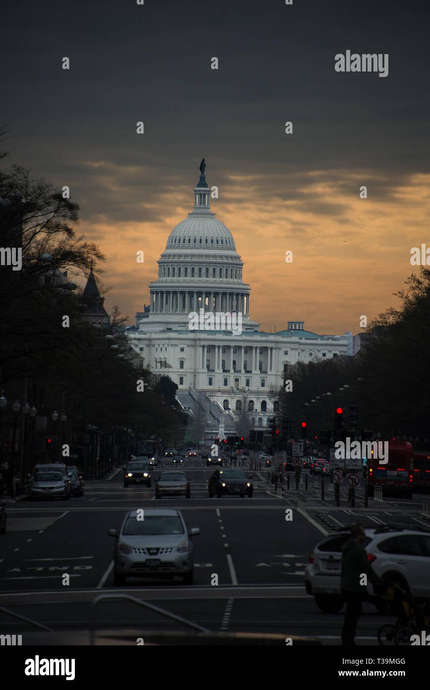 United states capitol dc dramatic hi-res stock photography and images ...