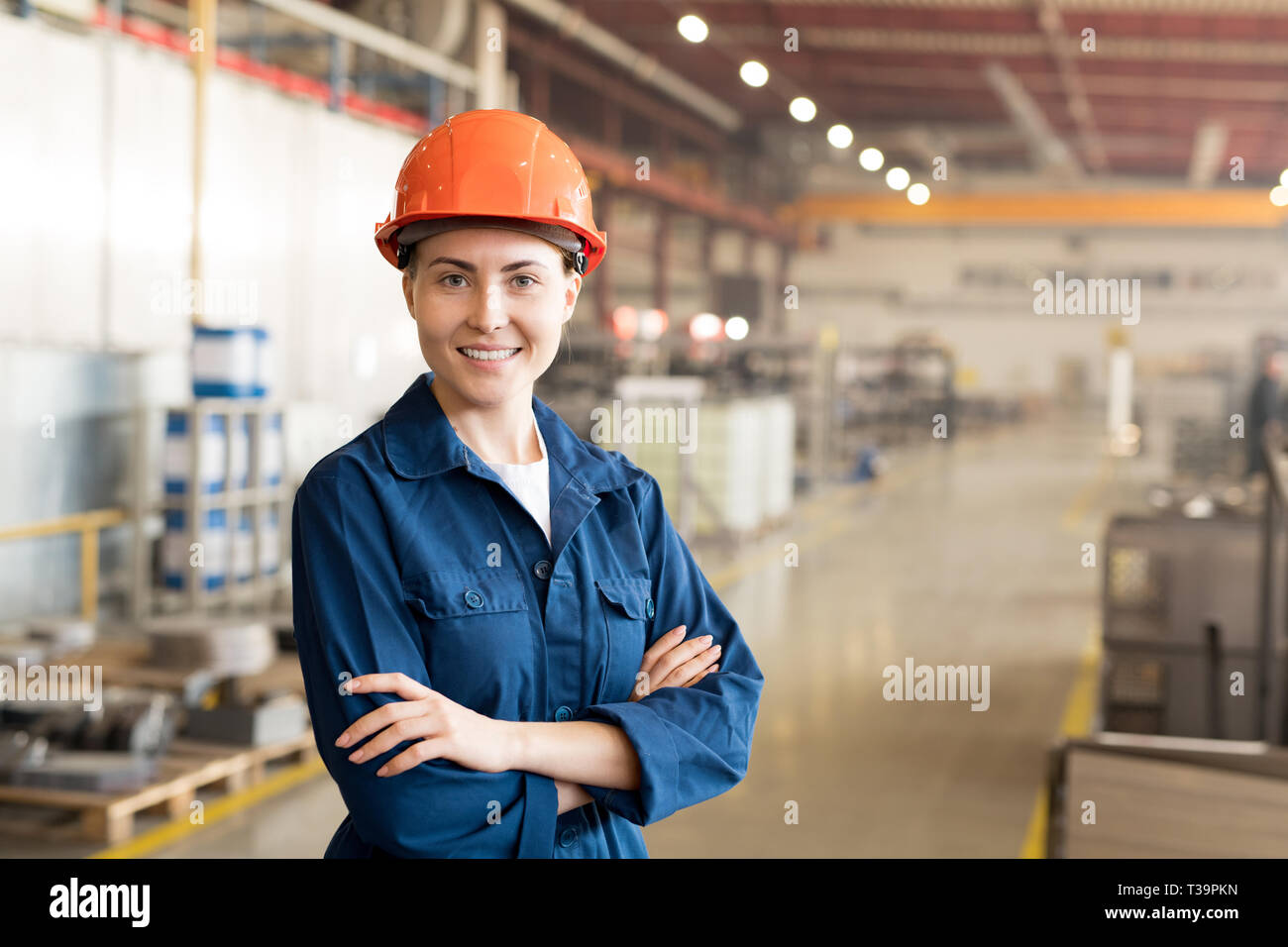 Engineer woman hi-res stock photography and images - Alamy