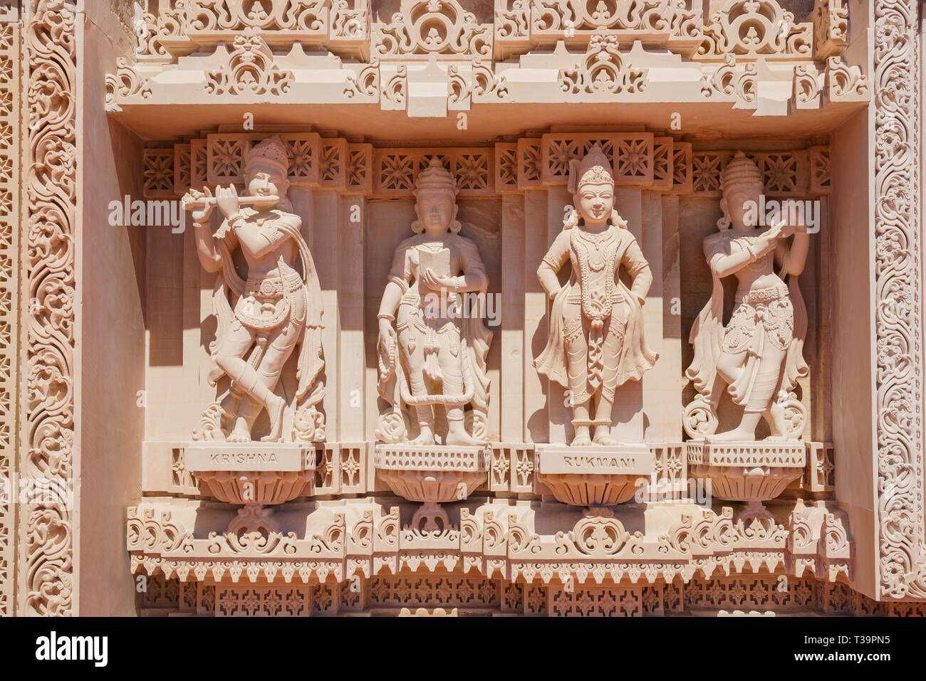 Exterior view of the famous BAPS Shri Swaminarayan Mandir at Chino ...
