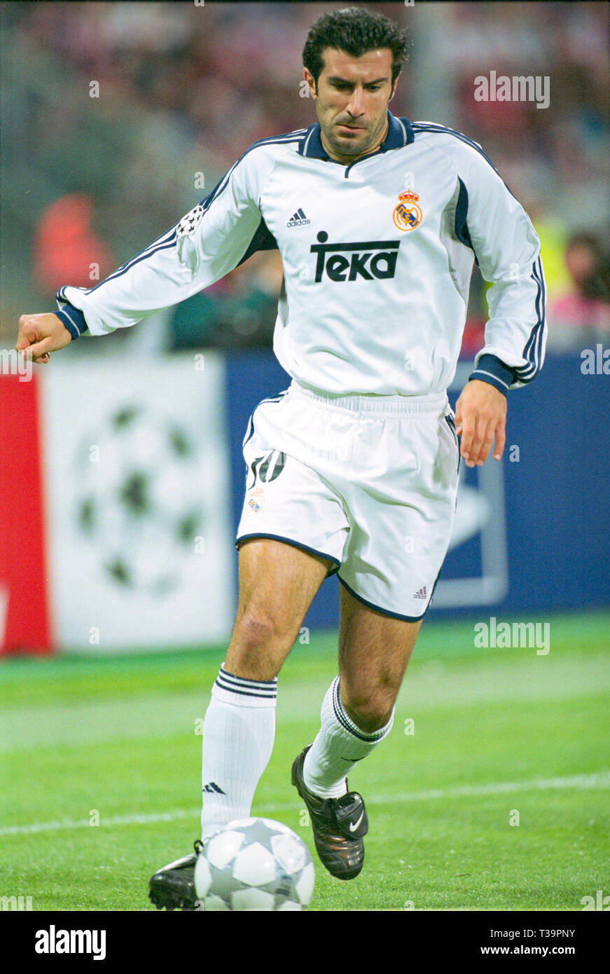 Figo real madrid champions league hi-res stock photography and images ...