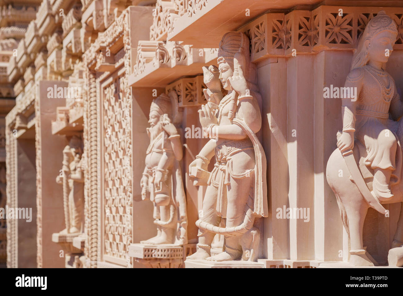 Exterior view of the famous BAPS Shri Swaminarayan Mandir at Chino ...