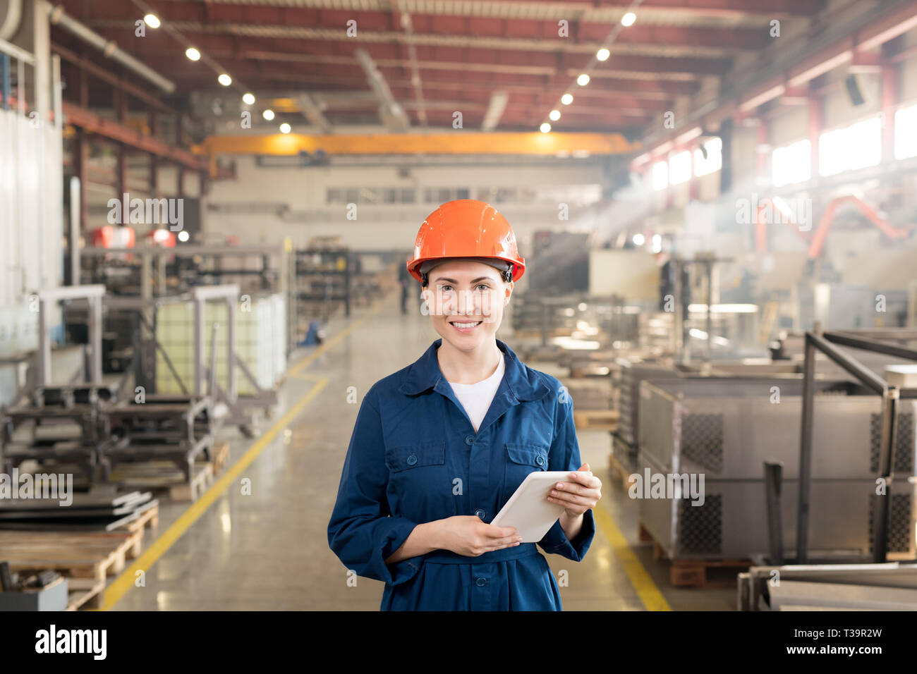 Modern engineer hi-res stock photography and images - Alamy