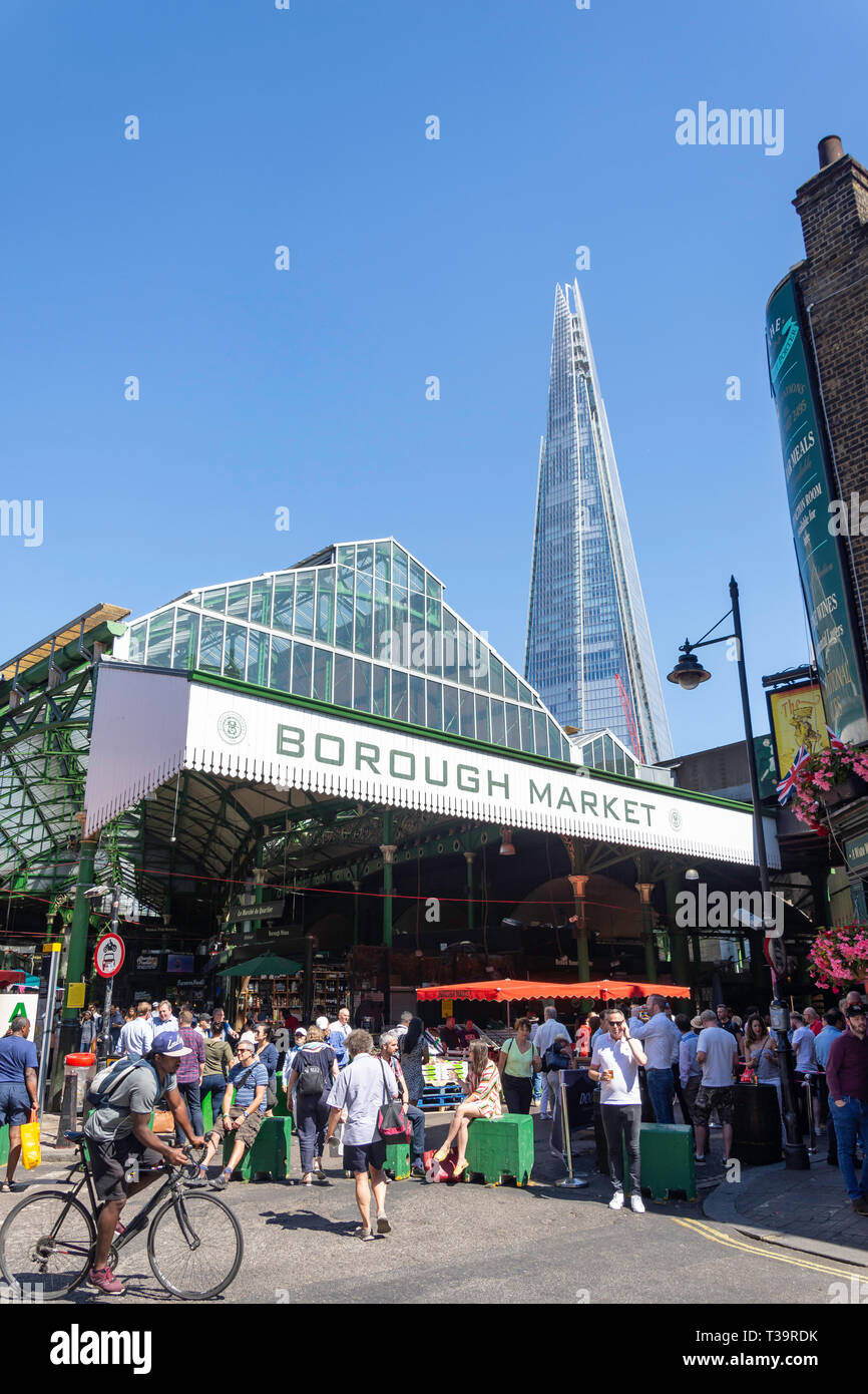 Wholesale and retail food market hi-res stock photography and images ...