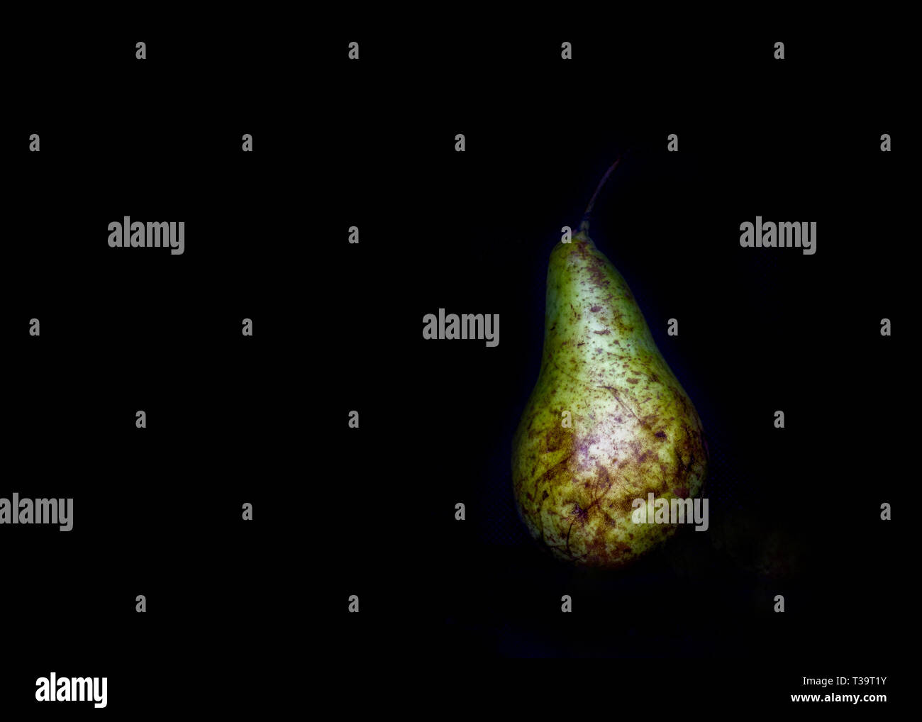 Pearfruit hi-res stock photography and images - Alamy