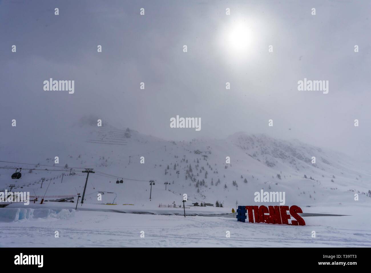 Tignes le lac hi-res stock photography and images - Alamy