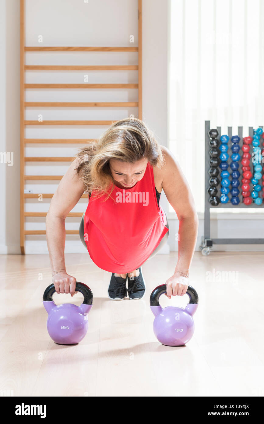 Woman 45 years old in gym hi-res stock photography and images - Alamy