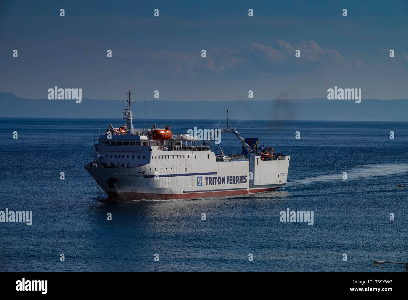 Ferry anchoring hi-res stock photography and images - Alamy