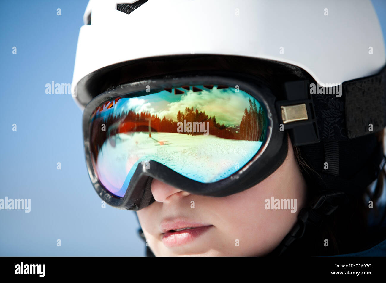 Goggles and reflection not pool hi-res stock photography and images - Alamy