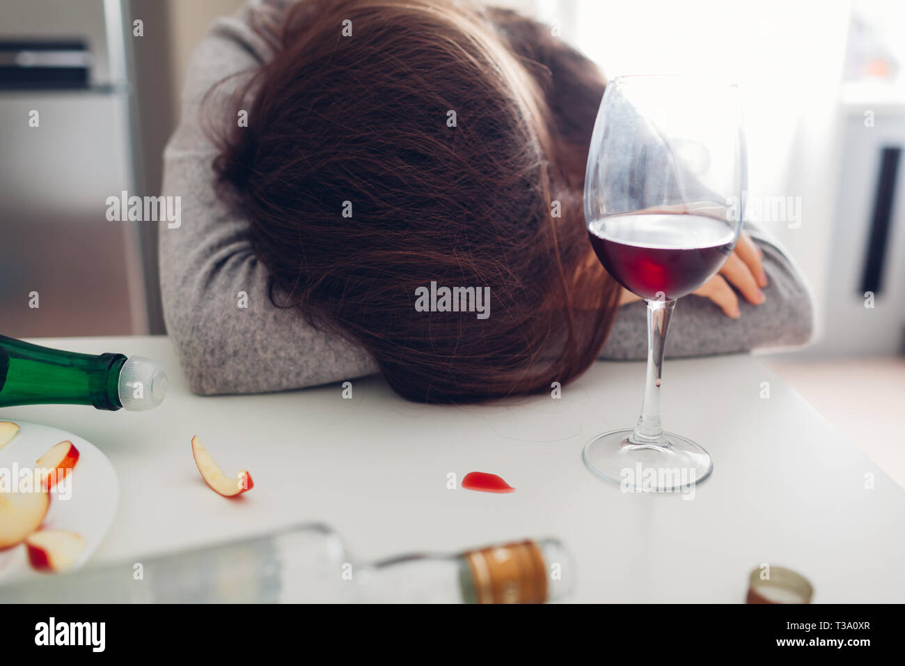 Female alcohol addiction hi-res stock photography and images - Alamy
