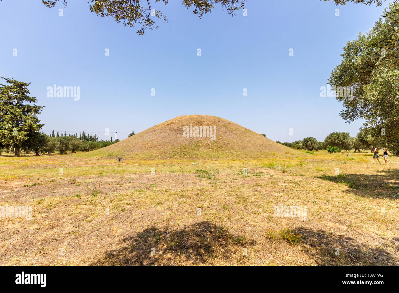 Tumuli hi-res stock photography and images - Alamy
