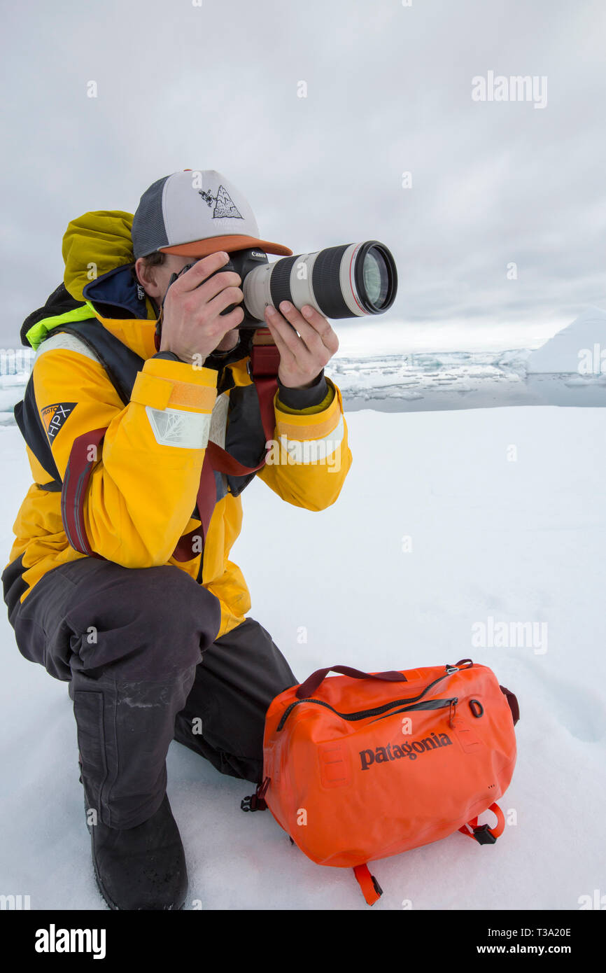 Antarctica tour guide hi-res stock photography and images - Alamy