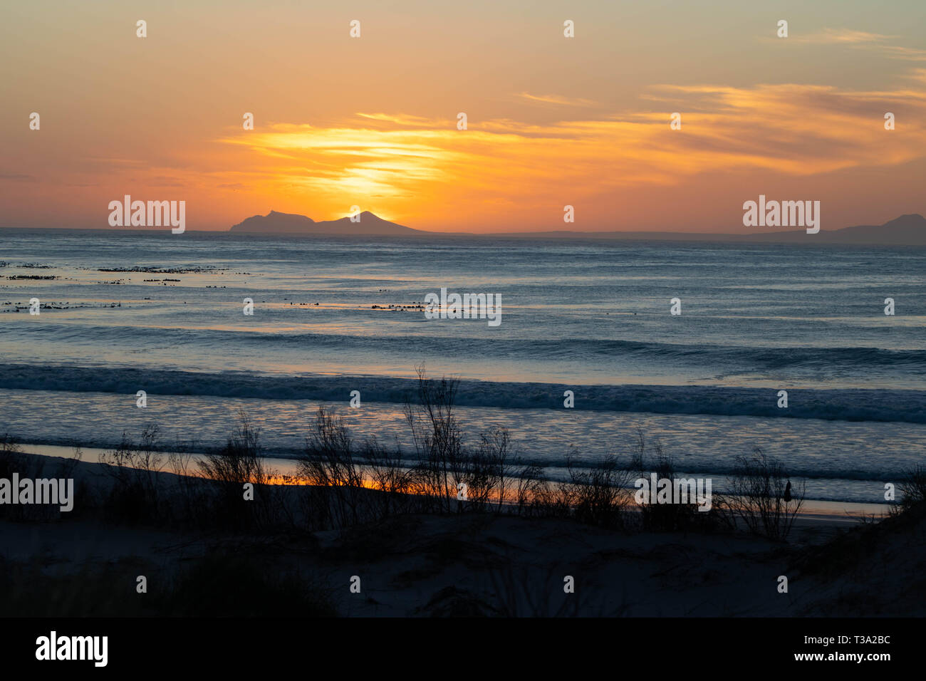 African beach hi-res stock photography and images - Alamy