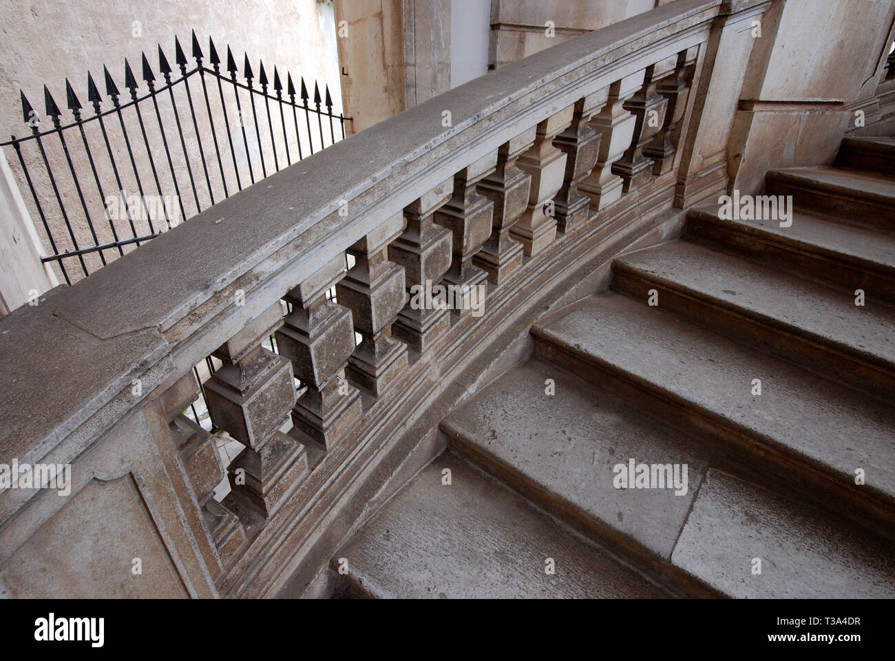 Monumental staircase hi-res stock photography and images - Alamy