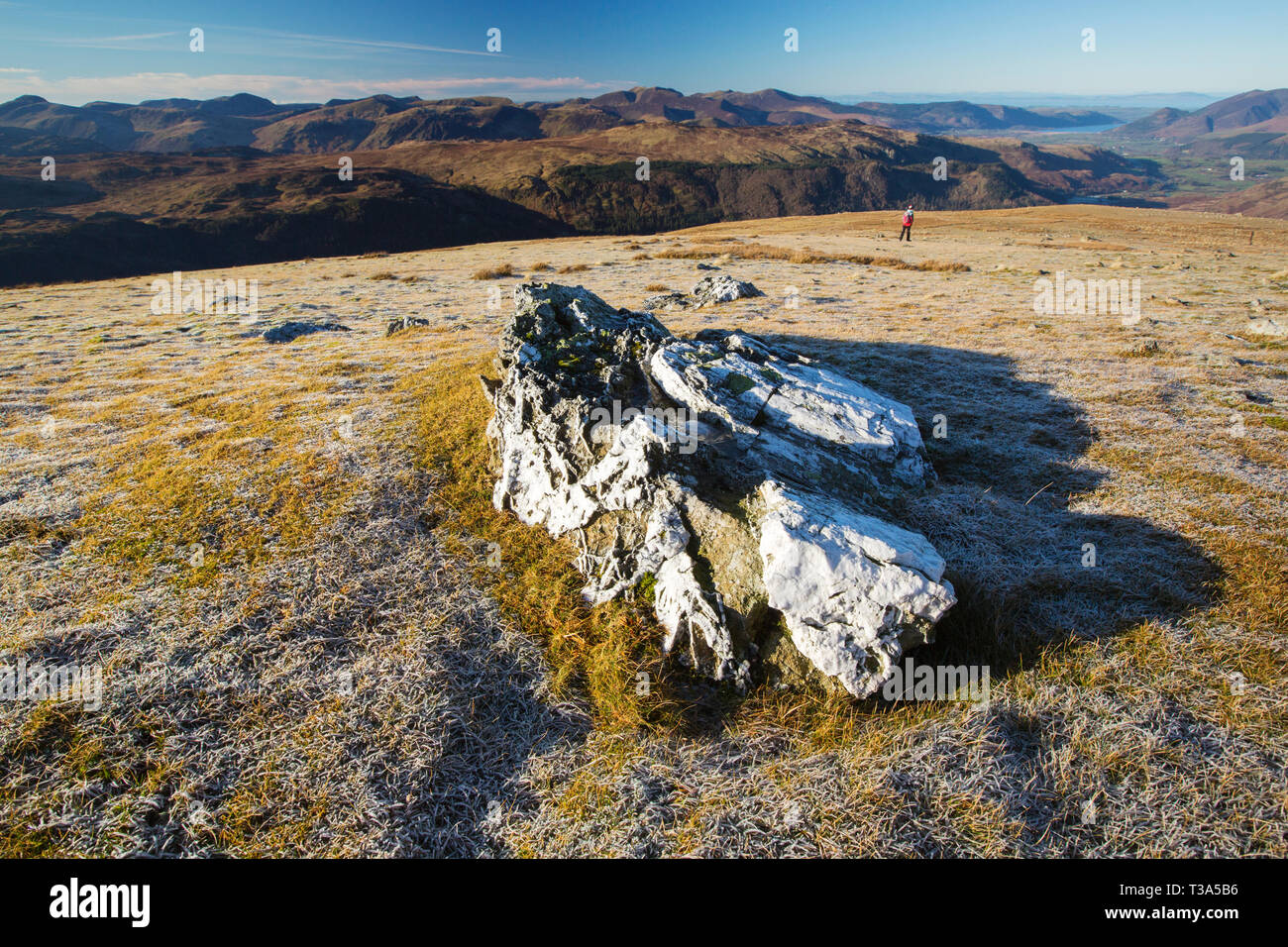 Quartz boulder hi-res stock photography and images - Alamy