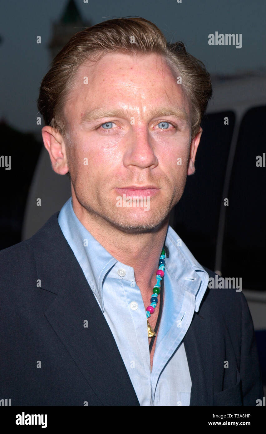 LOS ANGELES, CA. June 11, 2001: Actor DANIEL CRAIG at the world ...