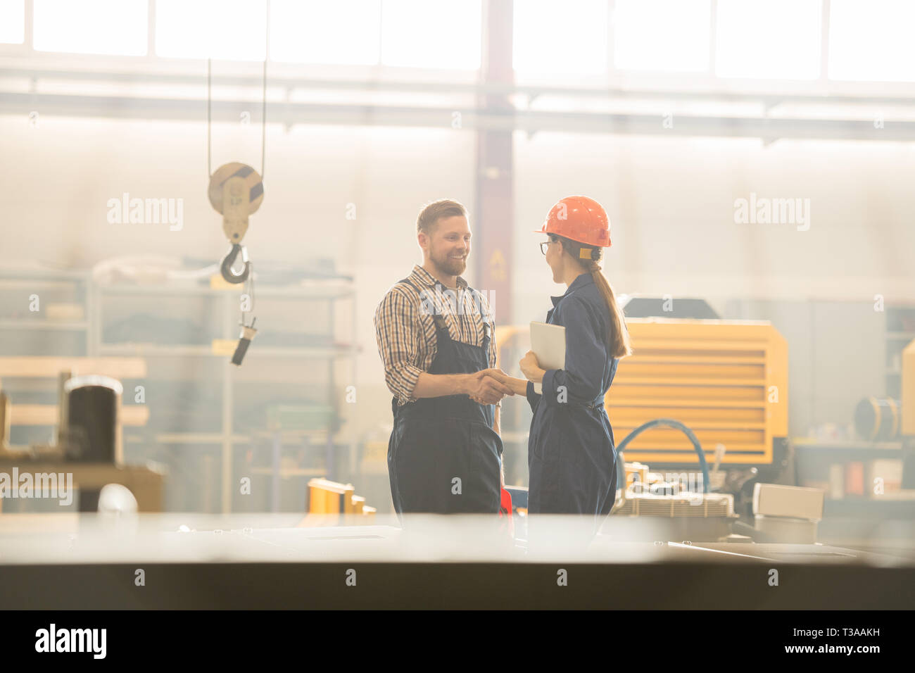Factory business agreement hi-res stock photography and images - Alamy