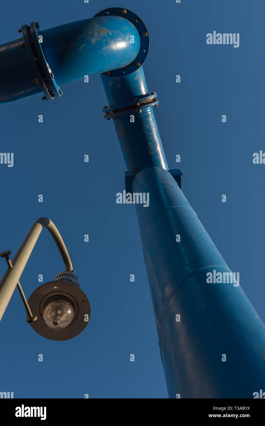 Pipeline valve site hi-res stock photography and images - Alamy