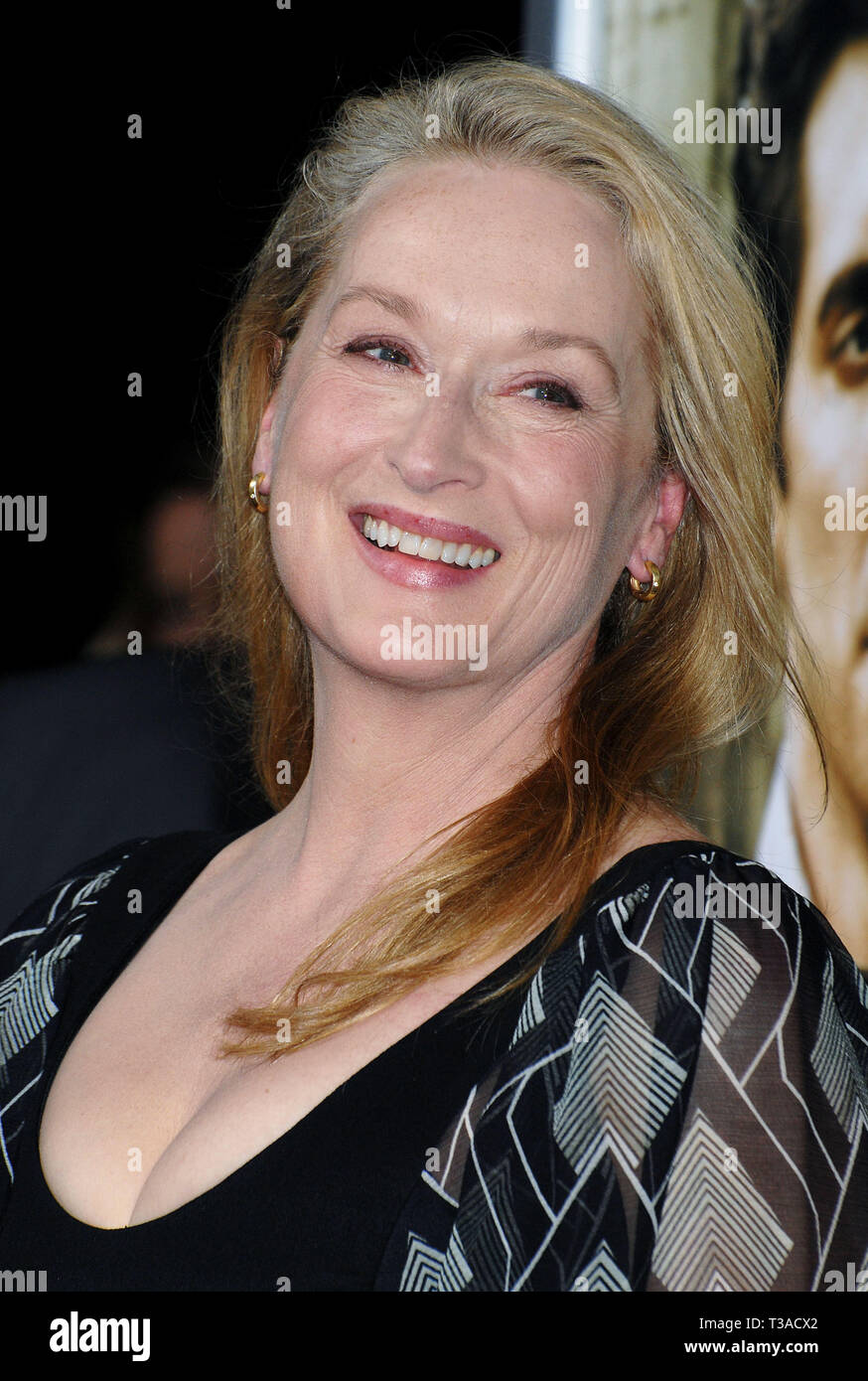 Meryl Streep arriving at the RENDITION Premiere at the Academy Of ...