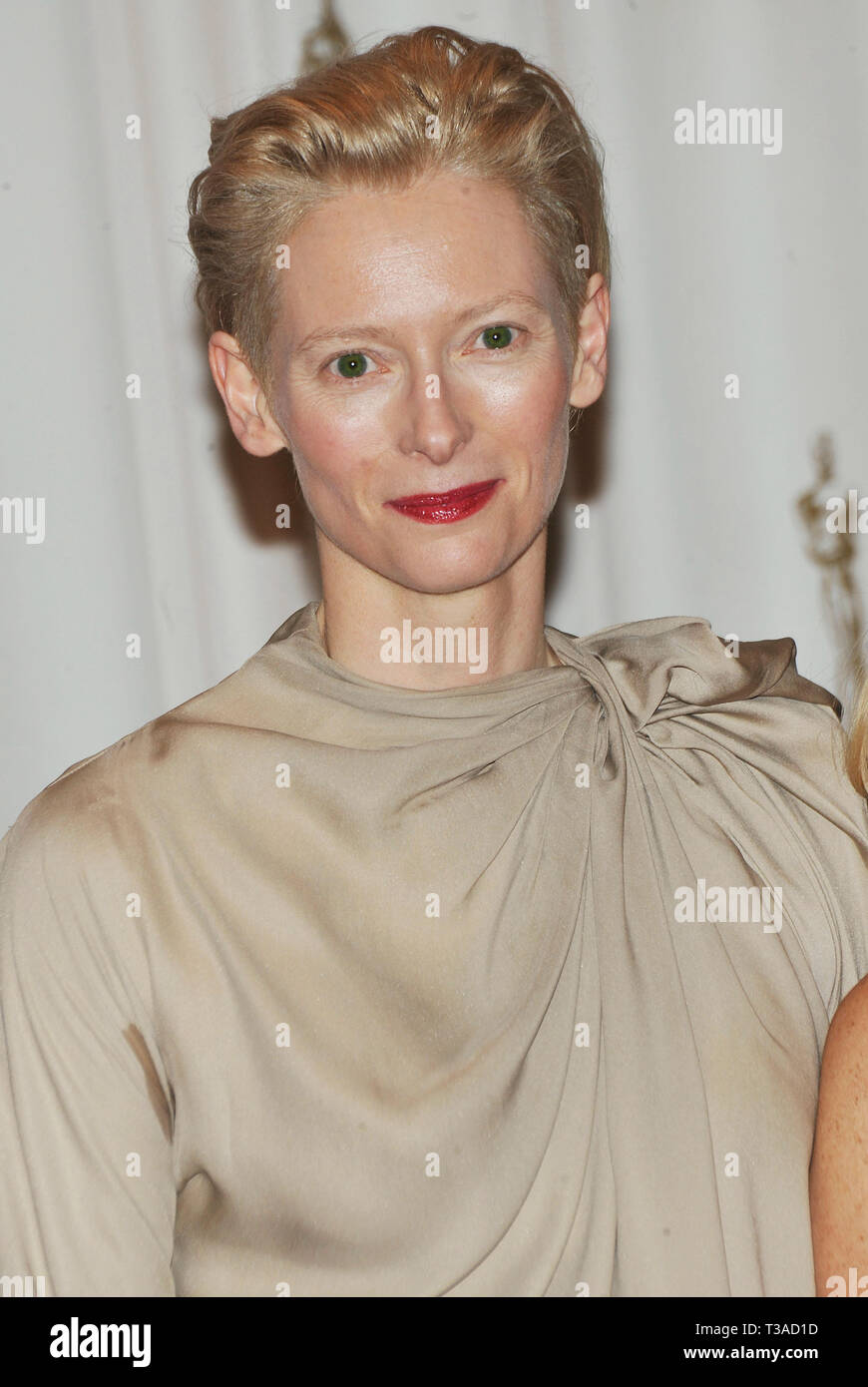 Tilda Swinton- 81th Oscars Awards at the Kodak Theatre In Los Angeles ...
