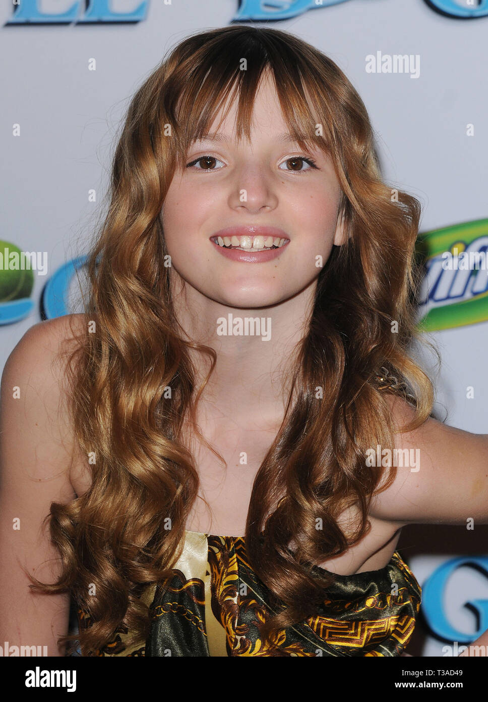 Bella Thorne - Hotel For Dogs Premiere at the Grove Theatre In Los ...