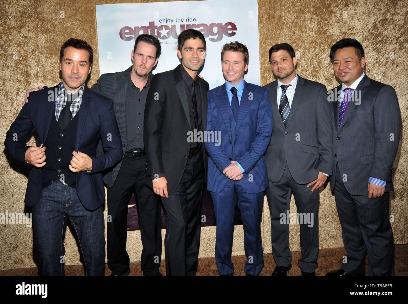 Cast of entourage hi-res stock photography and images - Alamy