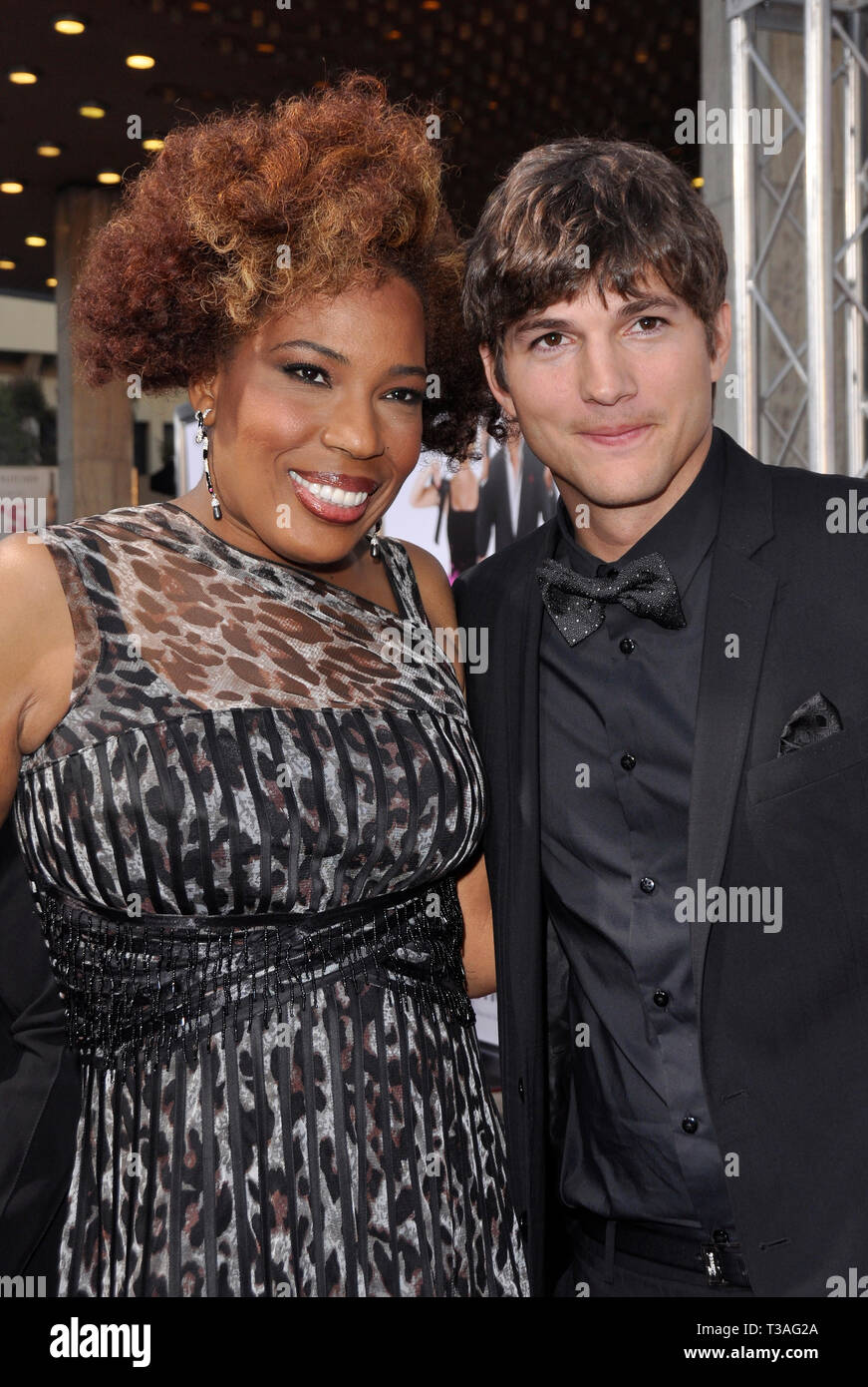 Macy Gray & Ashton Kutcher - "The Killers" Premiere at the Arclight ...