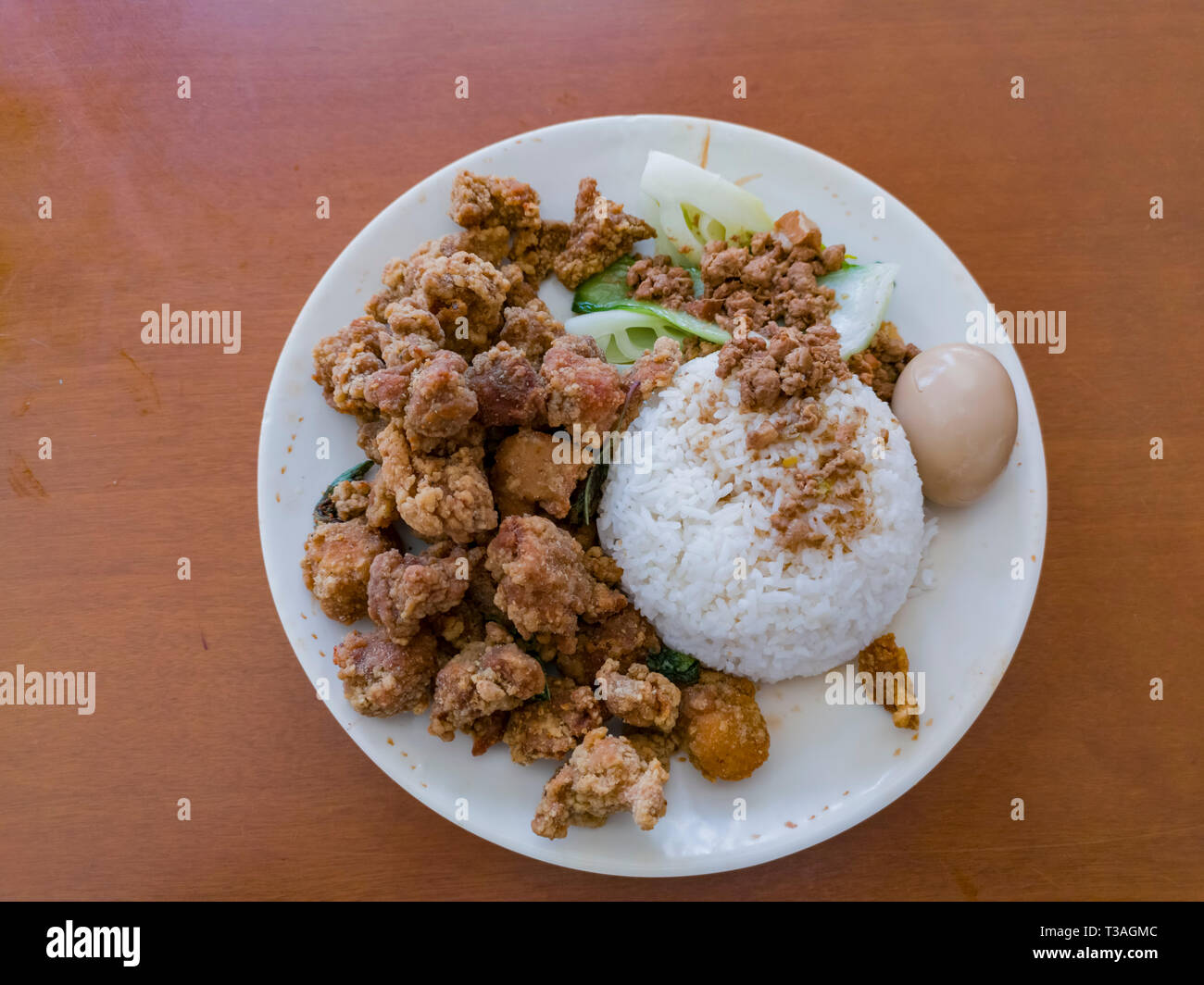 Delicious taiwanese style braised pork rice and popcorn chicken Stock ...