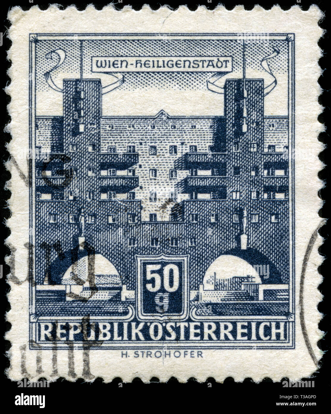 Postage stamp from Austria in the Buildings series issued in 1959 Stock ...