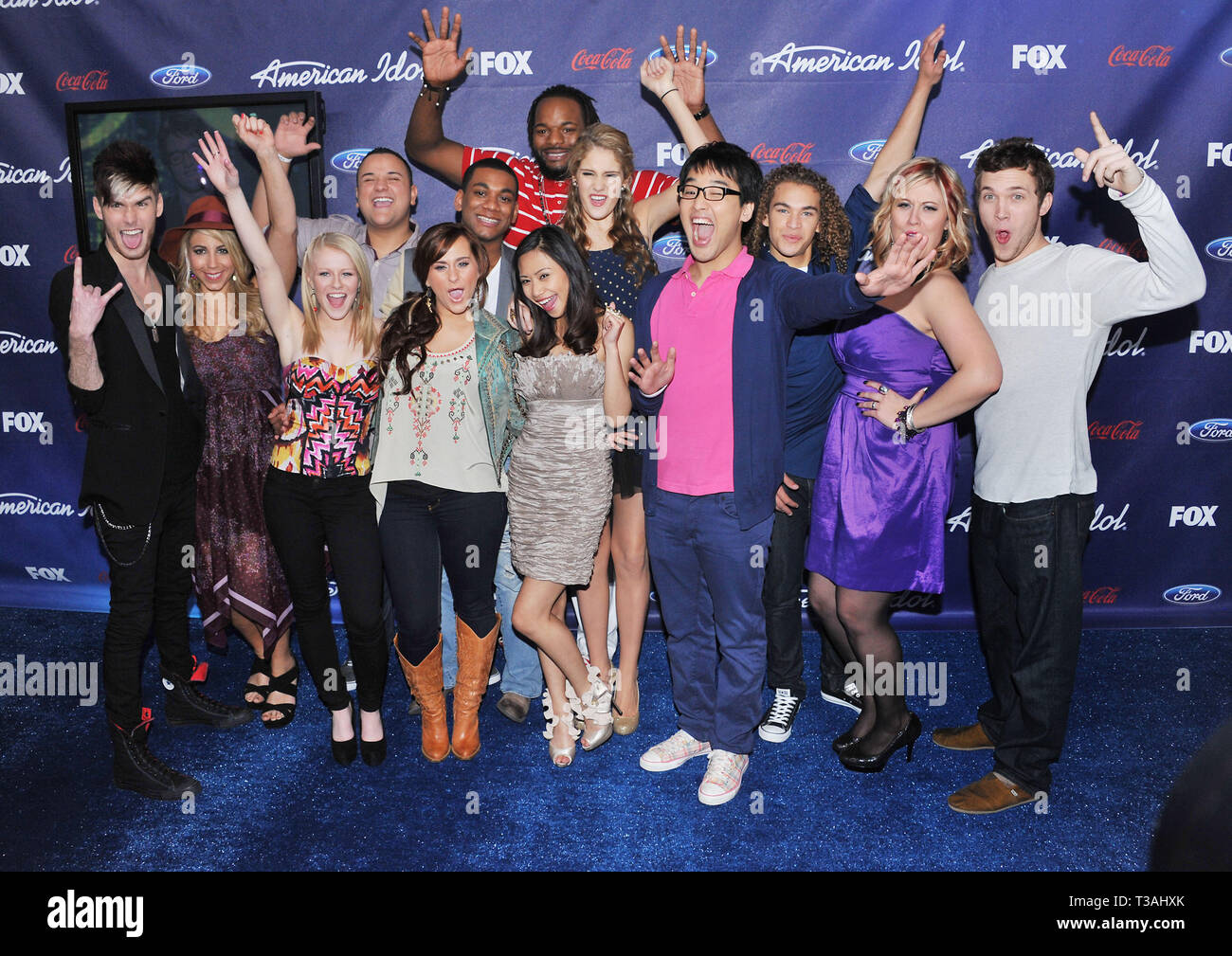 American Idol, the 13 Finalists arriving at American Idol 2012 13 ...