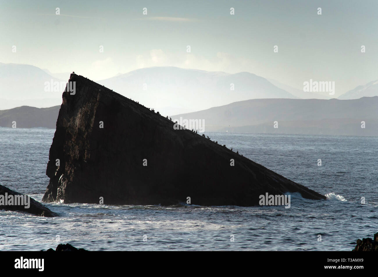 The Split Rock,Clachtoll Bay, Assynt,Scotland Stock Photo - Alamy
