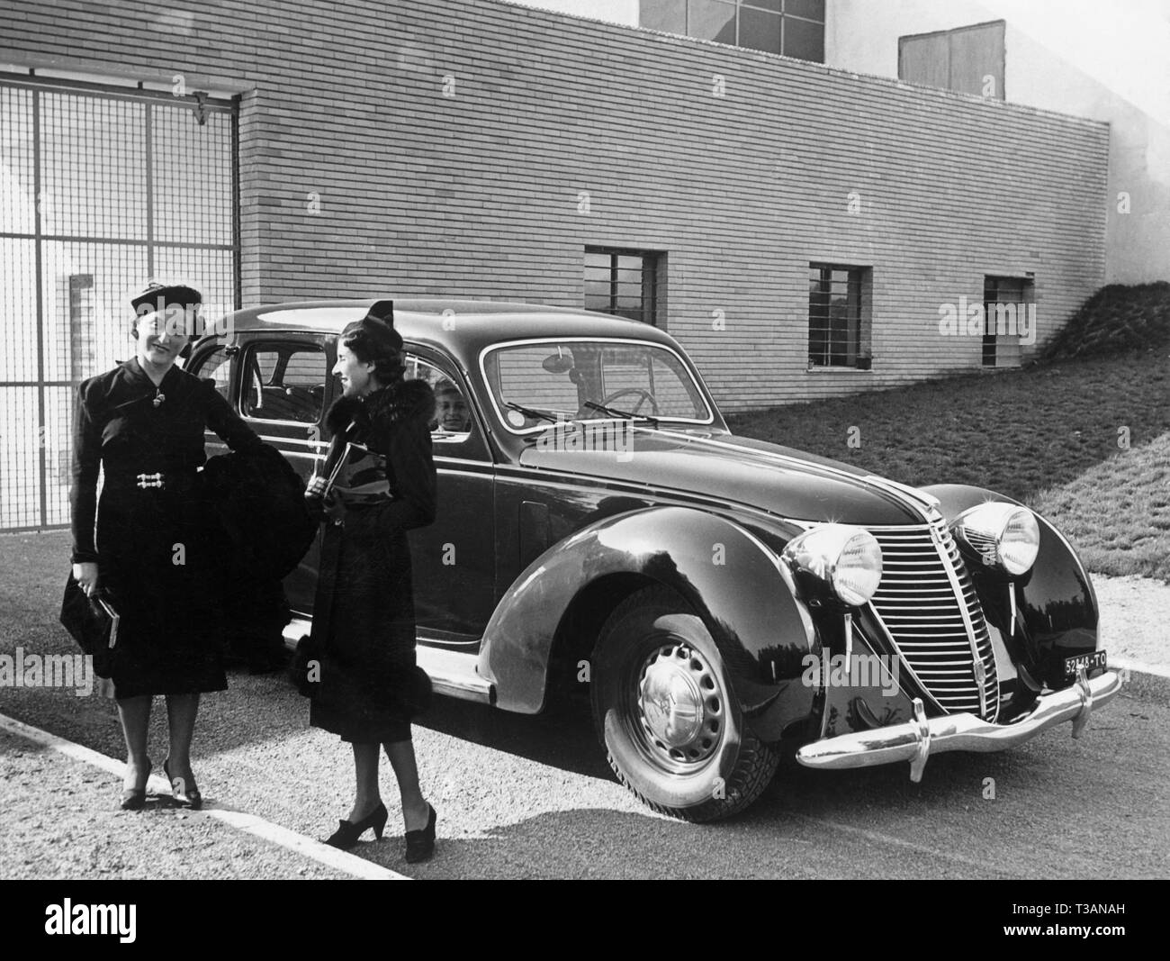 Vintage car 1938 hi-res stock photography and images - Alamy