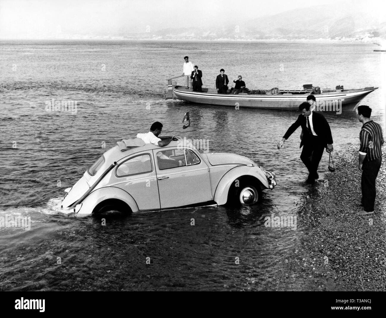 1964 volkswagen beetle Black and White Stock Photos & Images - Alamy