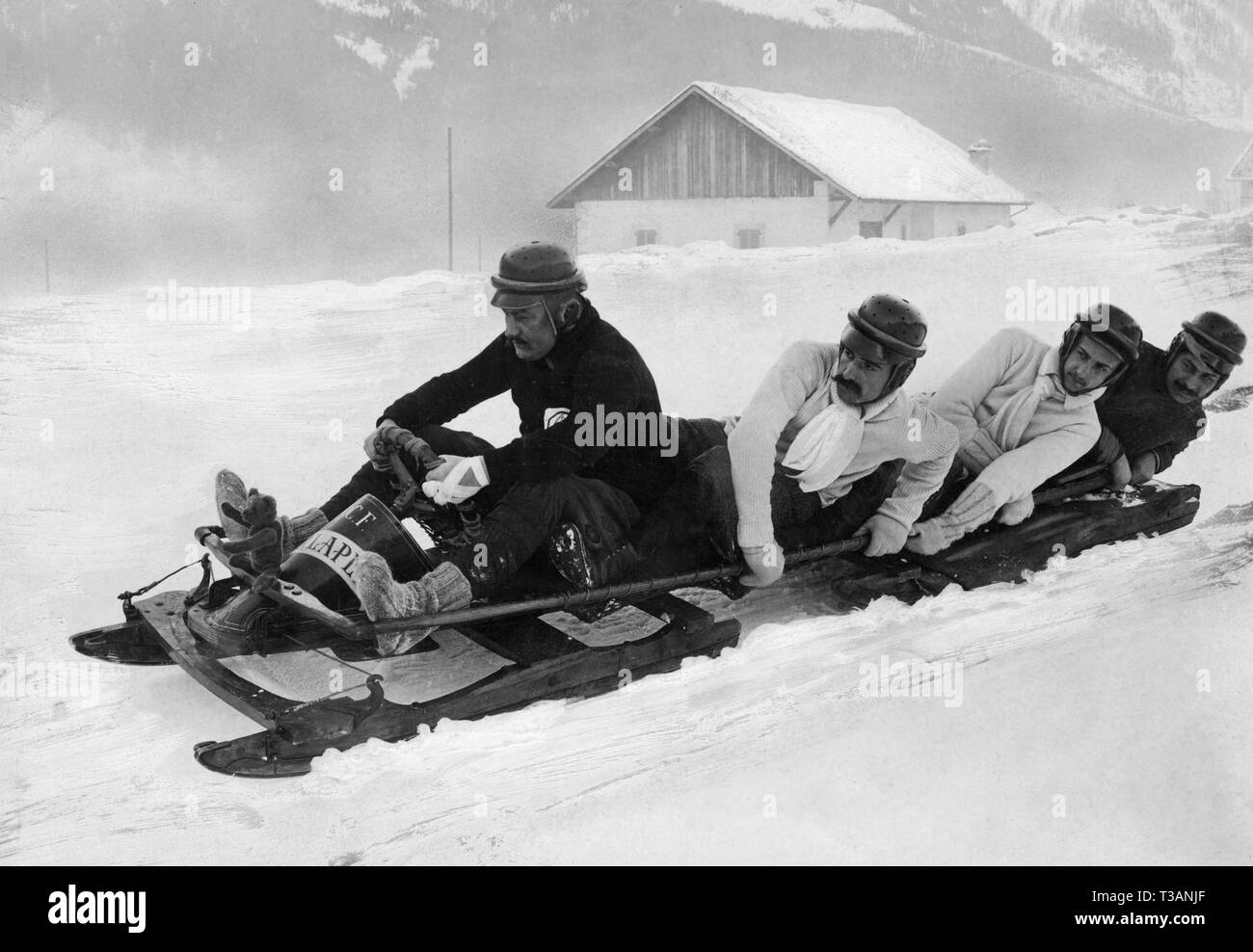 Bob sleigh speed hi-res stock photography and images - Alamy