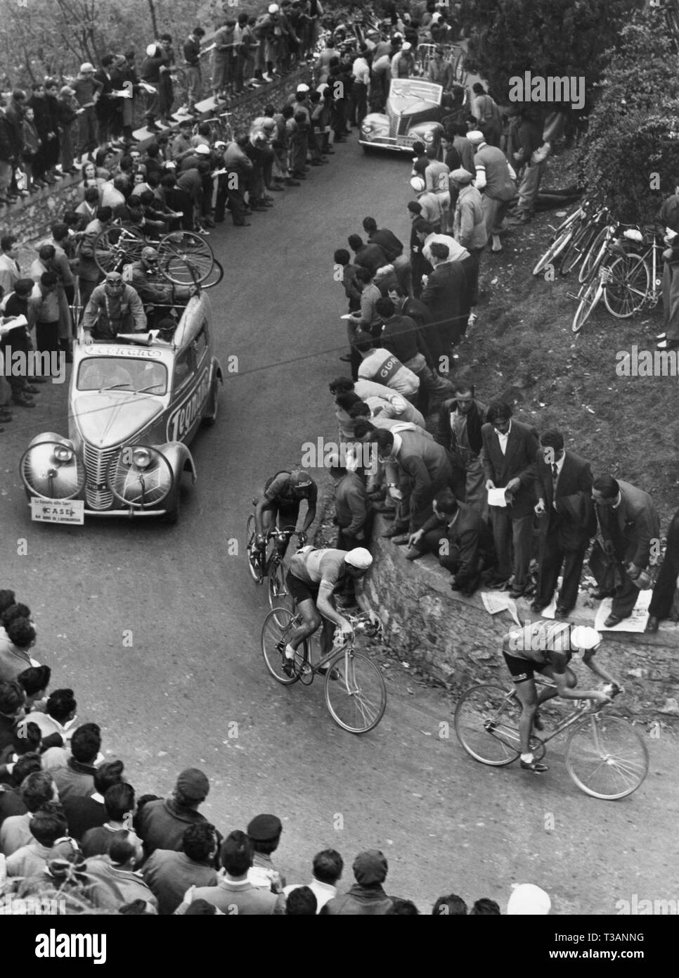 Historical images races cars hi-res stock photography and images - Alamy