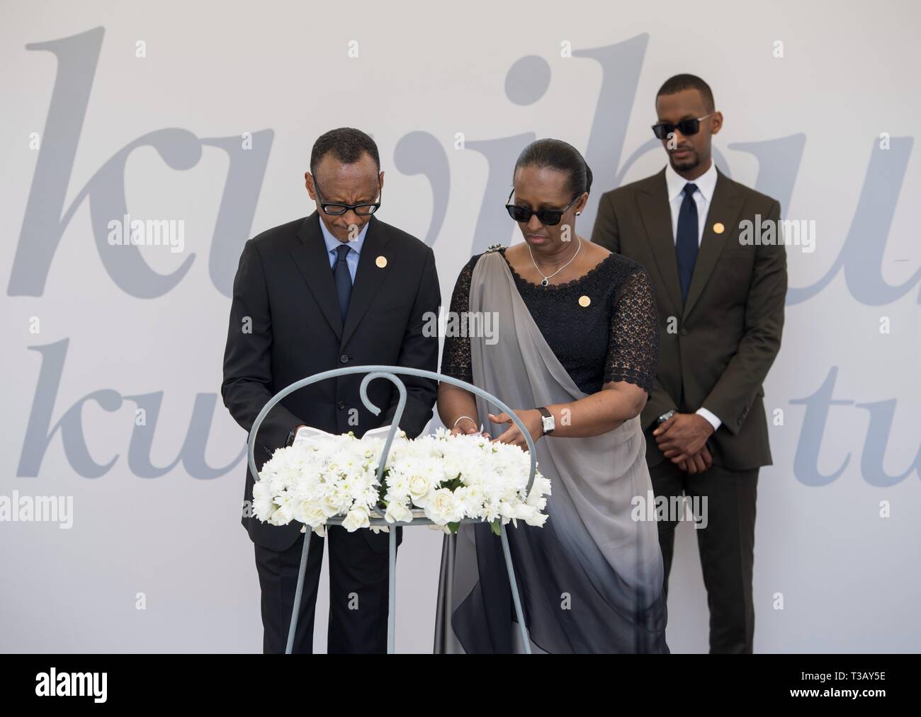 Kigali, Rwanda. 7th Apr, 2019. Rwandan President Paul Kagame (L) and ...