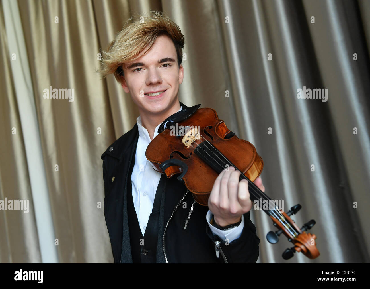 Yury revich hi-res stock photography and images - Alamy