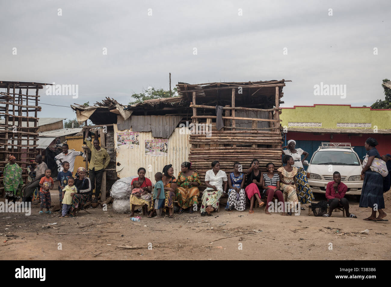 Nakivale, Isingiro District, Uganda. 15th Sep, 2018. Women seen sitting ...