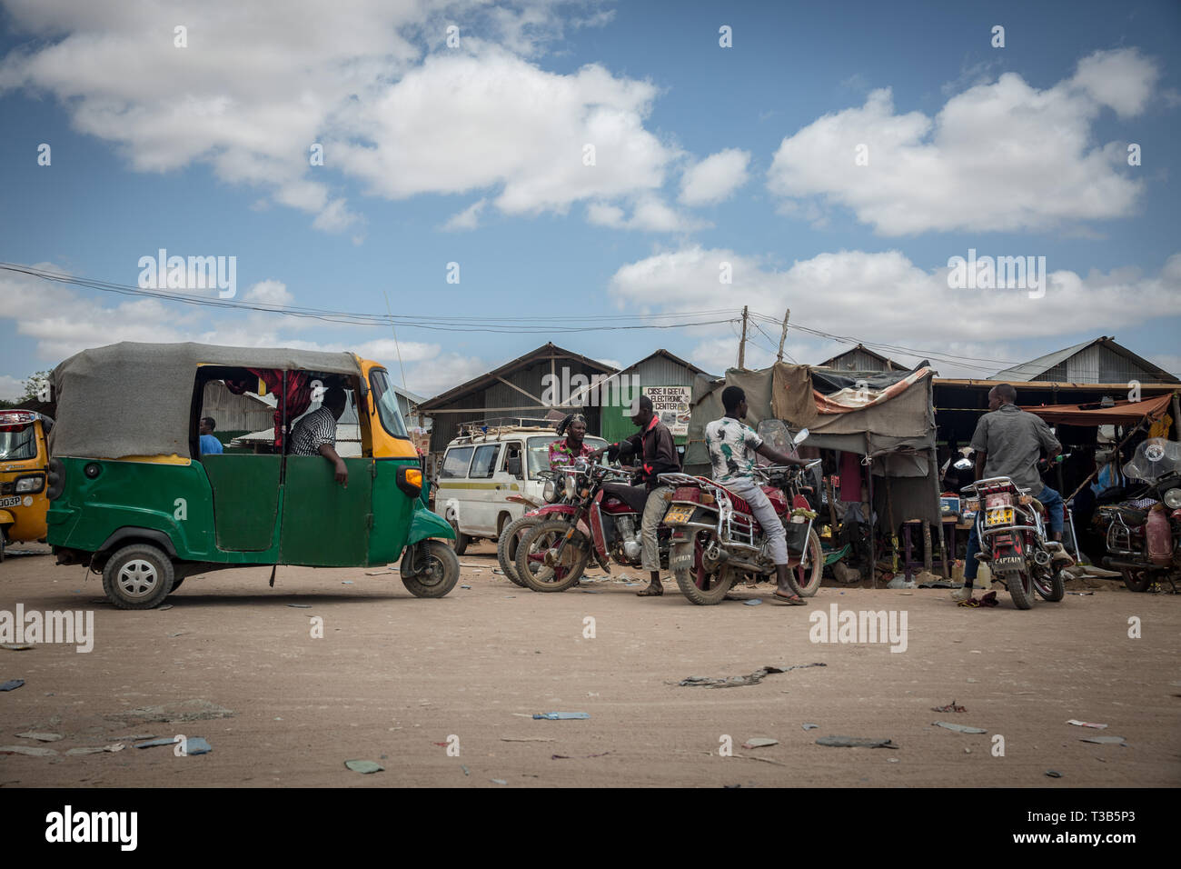 Dadaab, Kenya. 8th Oct, 2018. Boda boda and taxi drivers seen in the ...