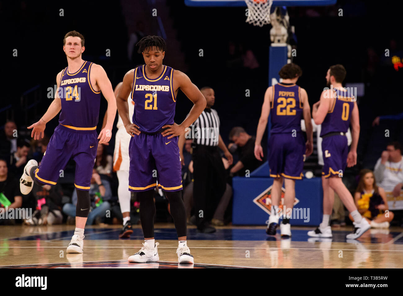 April 04, 2019: Lipscomb Bisons guard Kenny Cooper (21) and Lipscomb ...
