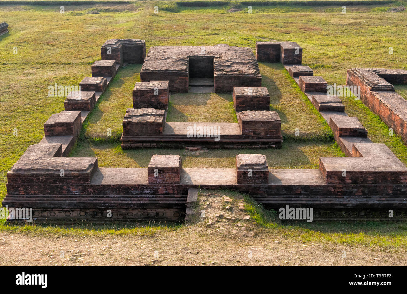 Bangladesh monument hi-res stock photography and images - Alamy