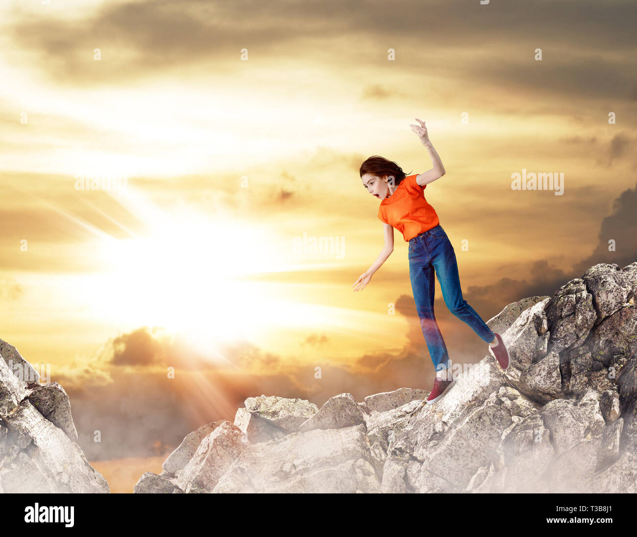 Woman danger hi-res stock photography and images - Alamy