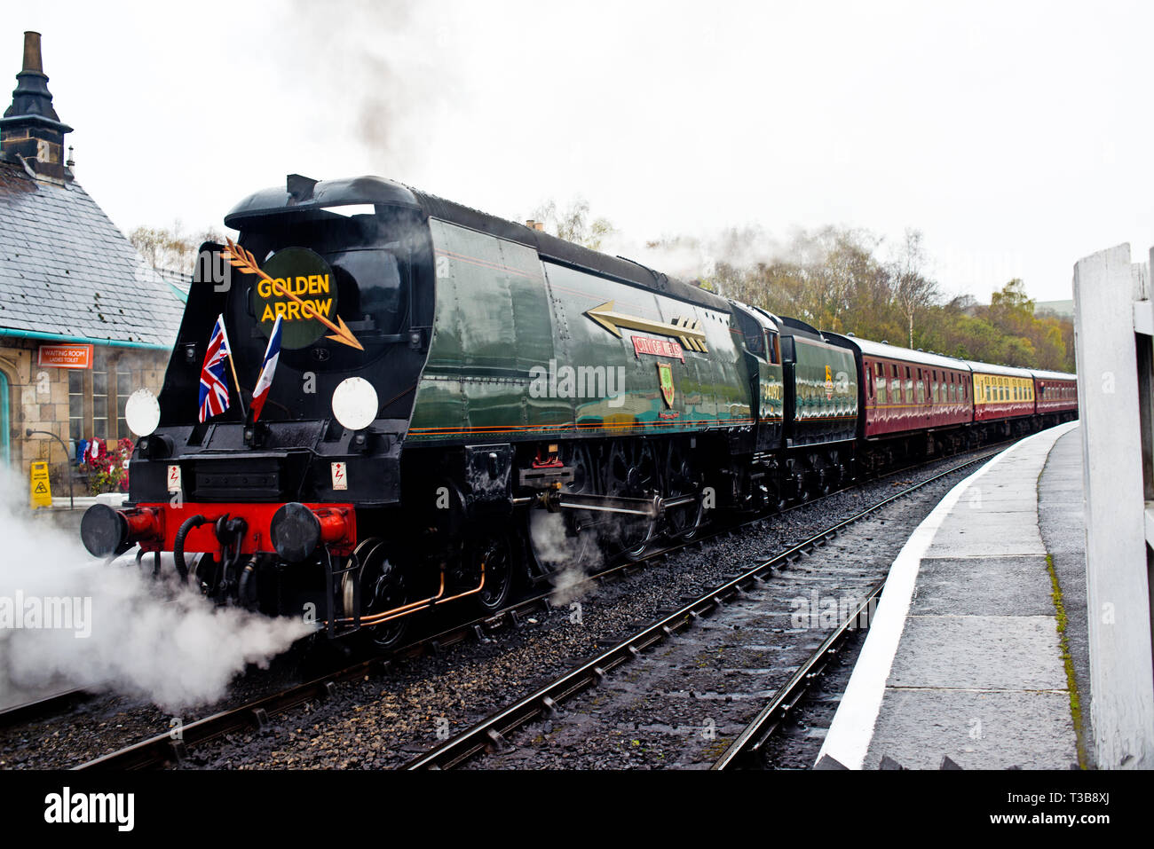 West country class no 34092 city of wells hi-res stock photography and ...
