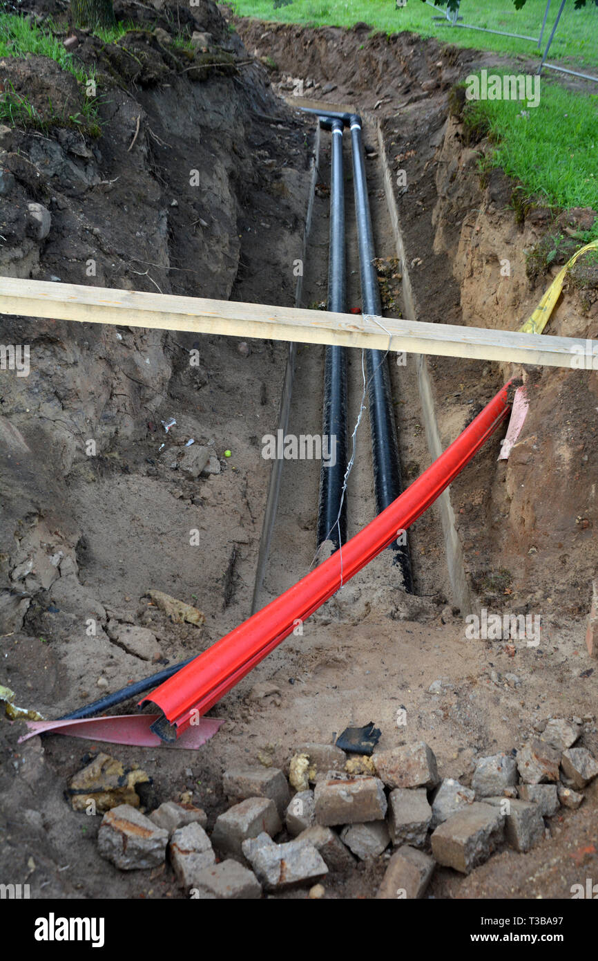 Underground heat system hi-res stock photography and images - Alamy