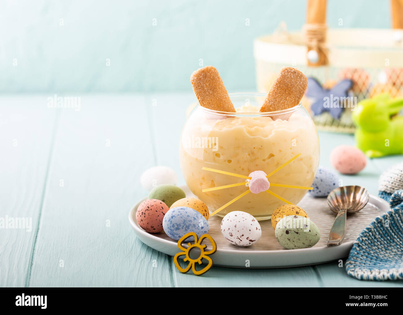 Rabbit pudding hi-res stock photography and images - Alamy